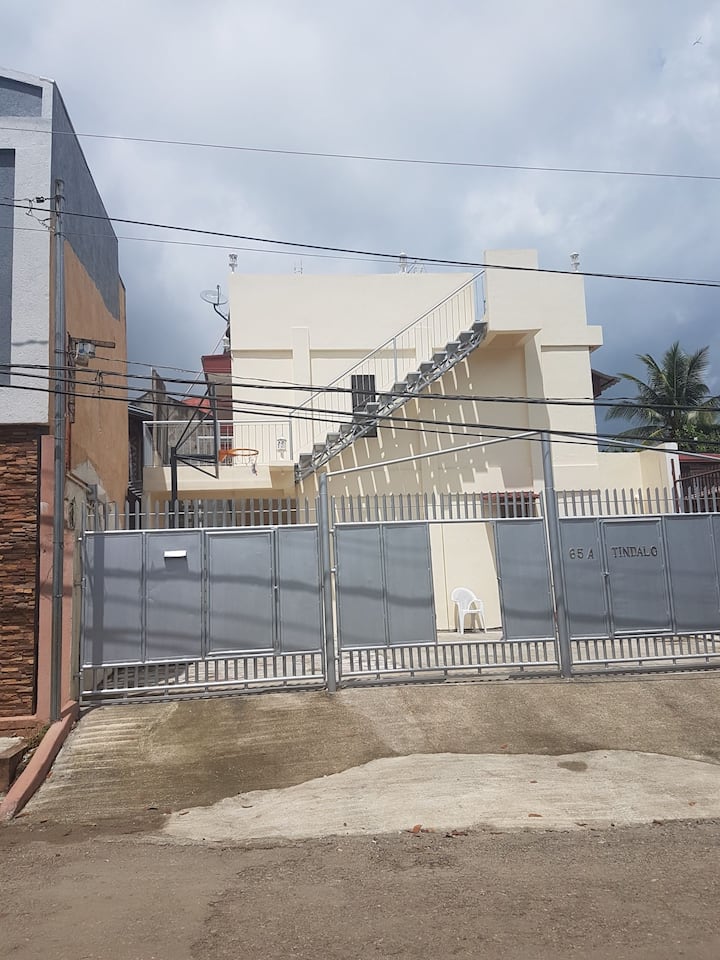 Uptown Hills  2 : Sunny, Family-friendly Apartment - Antequera (Philippines)