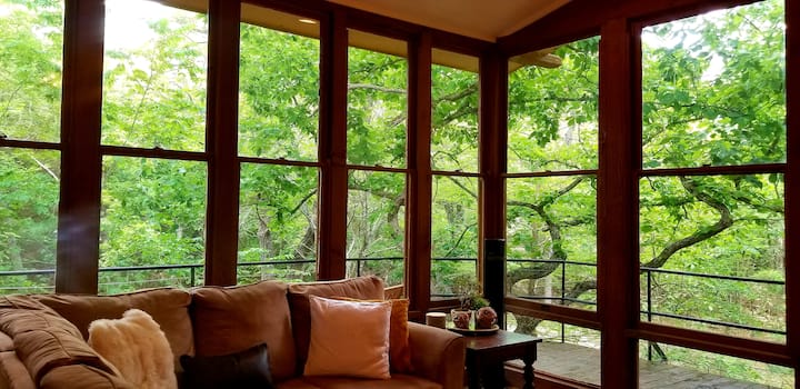 Charming Treehouse Getaway - BarnHill Vineyard, Anna