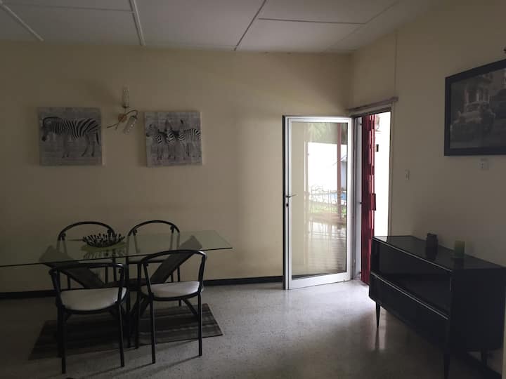 Villa Coquette Et Confortable Au Cœur De Cocody - Abidjan