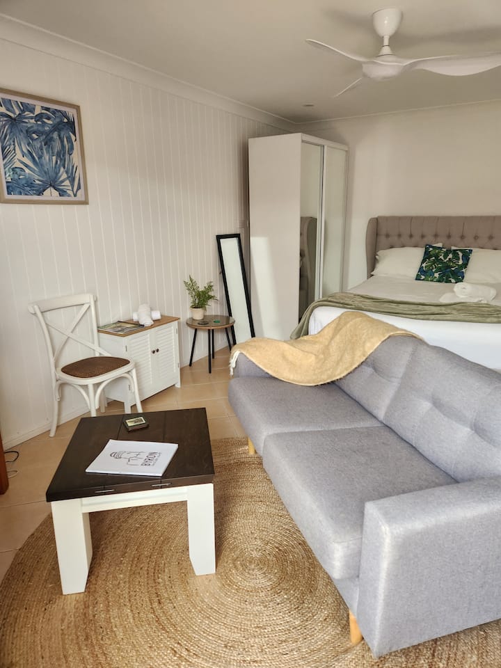 Self Contained Studio Apartment Near The Ocean - Ballina