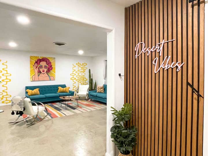 Desert Vibes! Pool, Fire Pit, Bbq, Games & More - Indio, CA