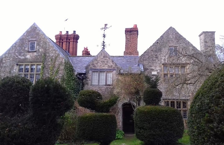 Enchanting Henblas Hall - Ruthin