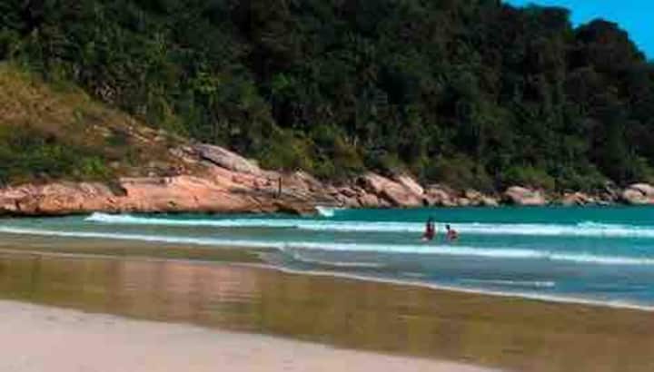 200mts Da Praia 3carros, 8 Pessoas. Temos Cats - Santos State