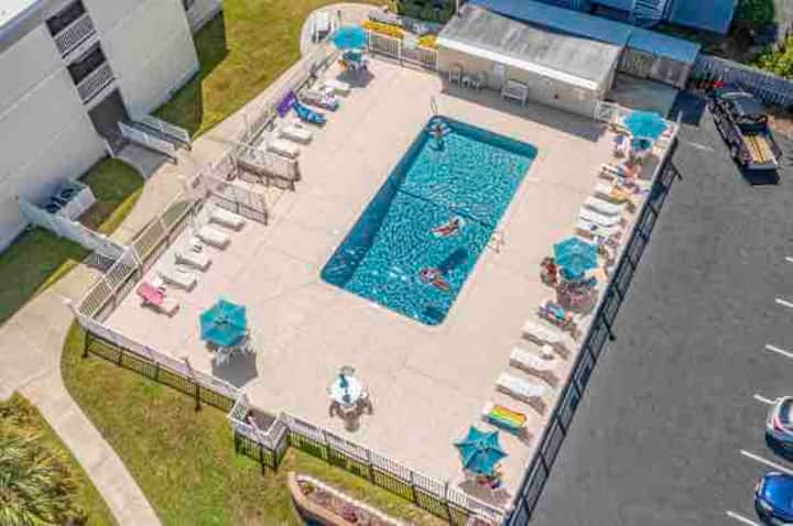 Oceanview Condo-walk To Apache Pier & Ocean Annie's- Steps To Beach & 2 Pools! - Myrtle Beach, SC