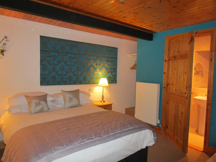 Cozie Bed And Breakfast. Bedroom 3 - Clonmel