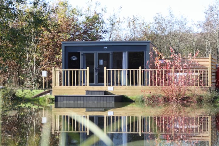 Cabin and House Vacation Rentals in Cardiff | Airbnb