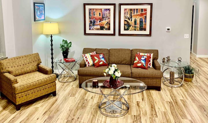 Spacious Modern Loft, King Bed… Amazing City View - チャールストン, WV