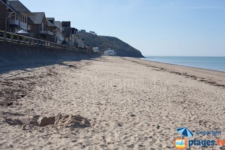 Studio Meublé à 150m De La Plage - Jullouville
