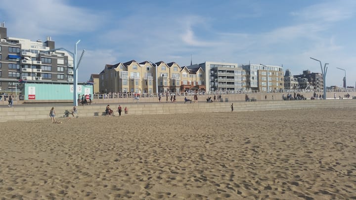Seaside 2 Bedroom Apartment In Scheveningen... - The Hague