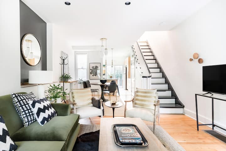 Fifa Gem Sunny Brownstone - Philadelphia, PA