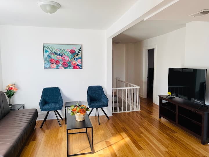 Walk Up 3rd Floor 3 Bed Apartment, In Montclair - Montclair