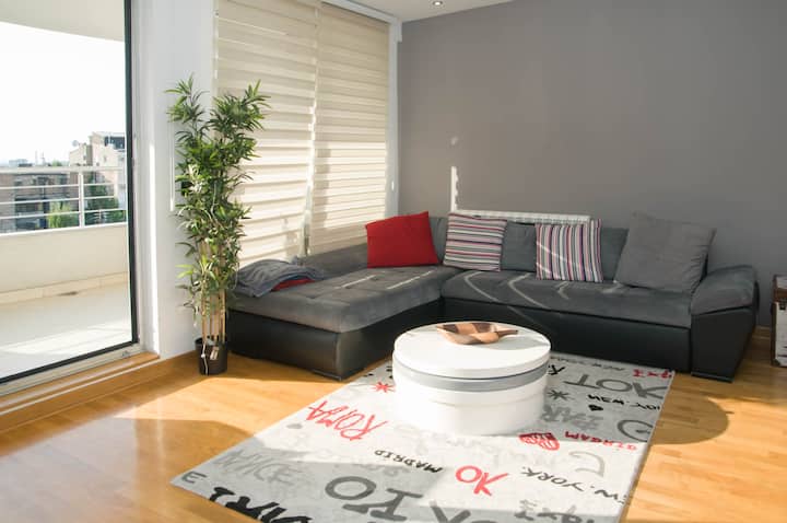 Sremac 2-bedroom Apartment With Terrace 86m2 - Belgrade