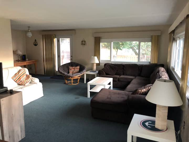 Private Water Front Home Near Cedar Point - Sandusky, OH