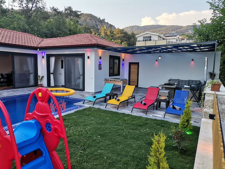 4 Kişilik Tatil Villası - Kalkan