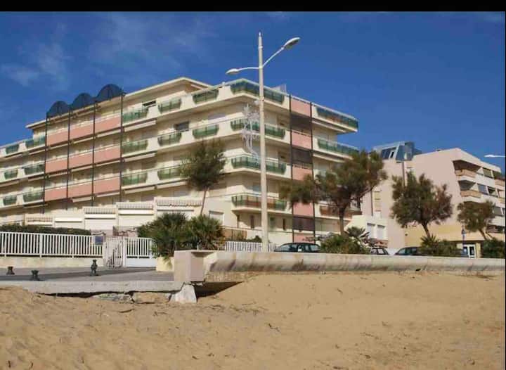 10 Mètres De La Mer, Terrasse En Rdc, 30m2 - Île du Levant
