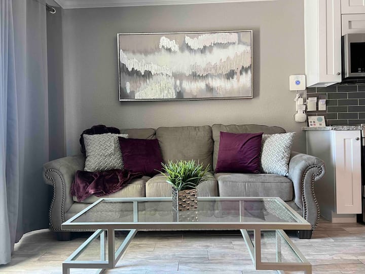 Steps To The Beach -5-1bdr-1ba-2 Pools- 2 Hot Tubs - Tiki Island