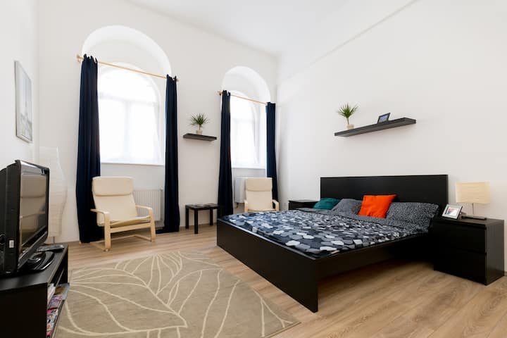 Central Home Away From Home - Budapest