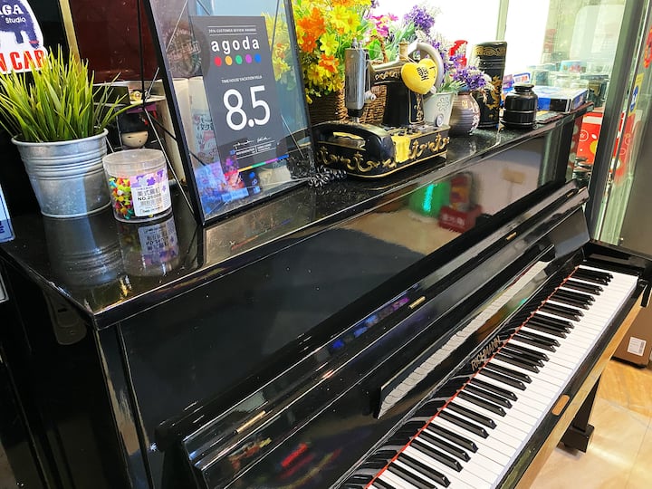 墾丁包棟民宿|恆春古城三臥室8-10人包棟烤肉/唱歌/麻將/德州/戲水池/步行轉運站五分a - 헝춘 진