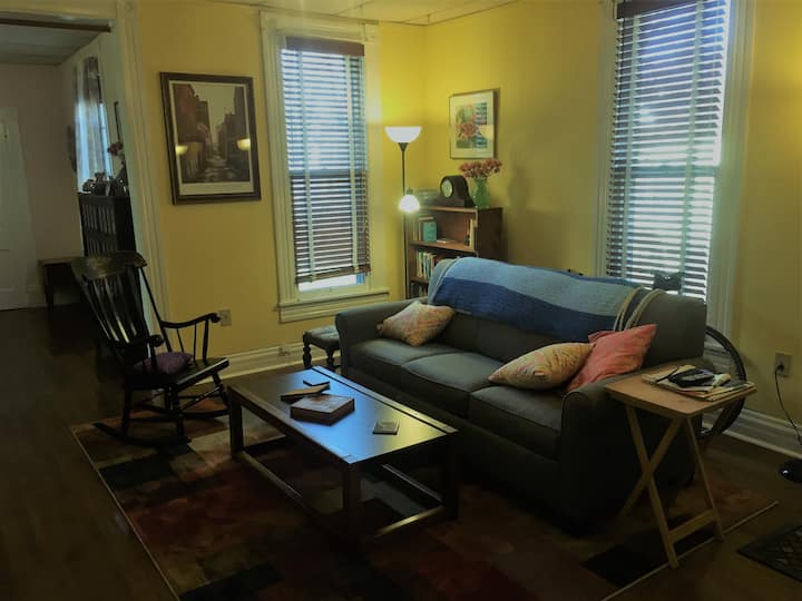 Renovated 1900's House, Very Near Downtown. - University of Missouri, Columbia