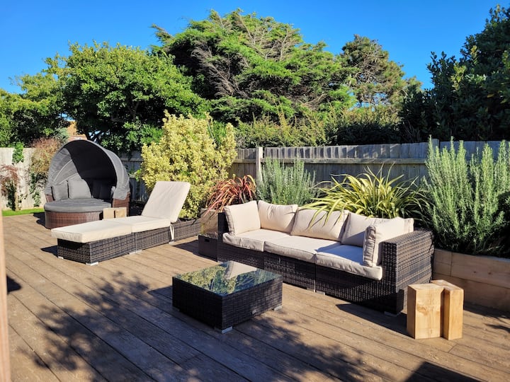 Bracklesham & Witterings Beaches, Dog Friendly - West Wittering
