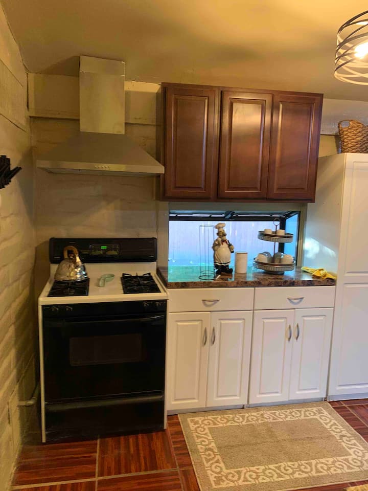 Two Bedroom One Bath Home. In The Heart Of Madera - Madera, CA