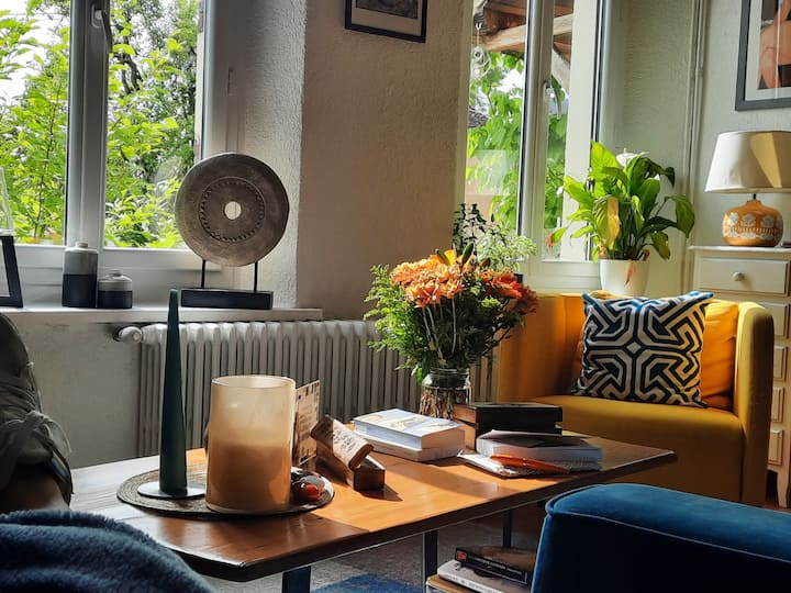 Une Très Grande Chambre Type Loft Avec Coin Salon - Saint-Florentin