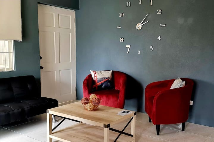 Aztecka Red -The Serene Apartments At Regency Park - Bridgetown