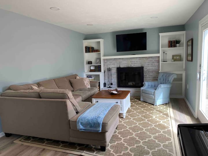 5 Bedrooms. Newly Renovated! Memory Foam Beds! - Marsh Creek State Park, Downingtown