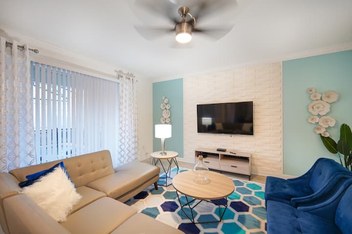 Modern Resort-disney Theme - Pvt. Pool\/spa - Arcade - 16ppl - Kissimmee, FL