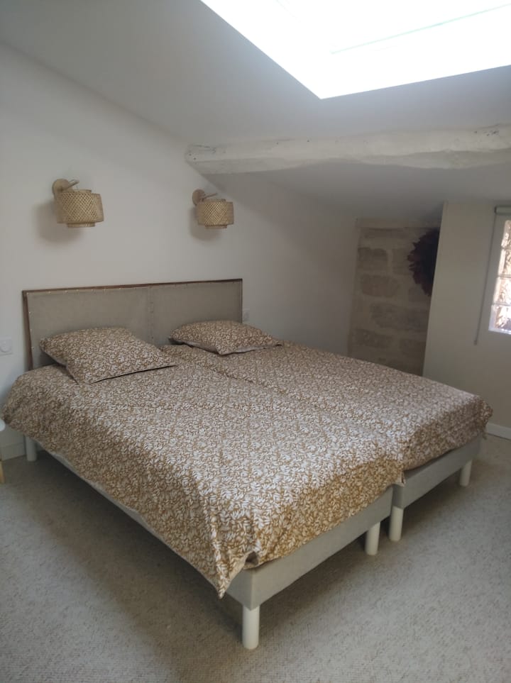 Chambre-2 Personnes-climatisée-wifi-centre Ville - Pézenas
