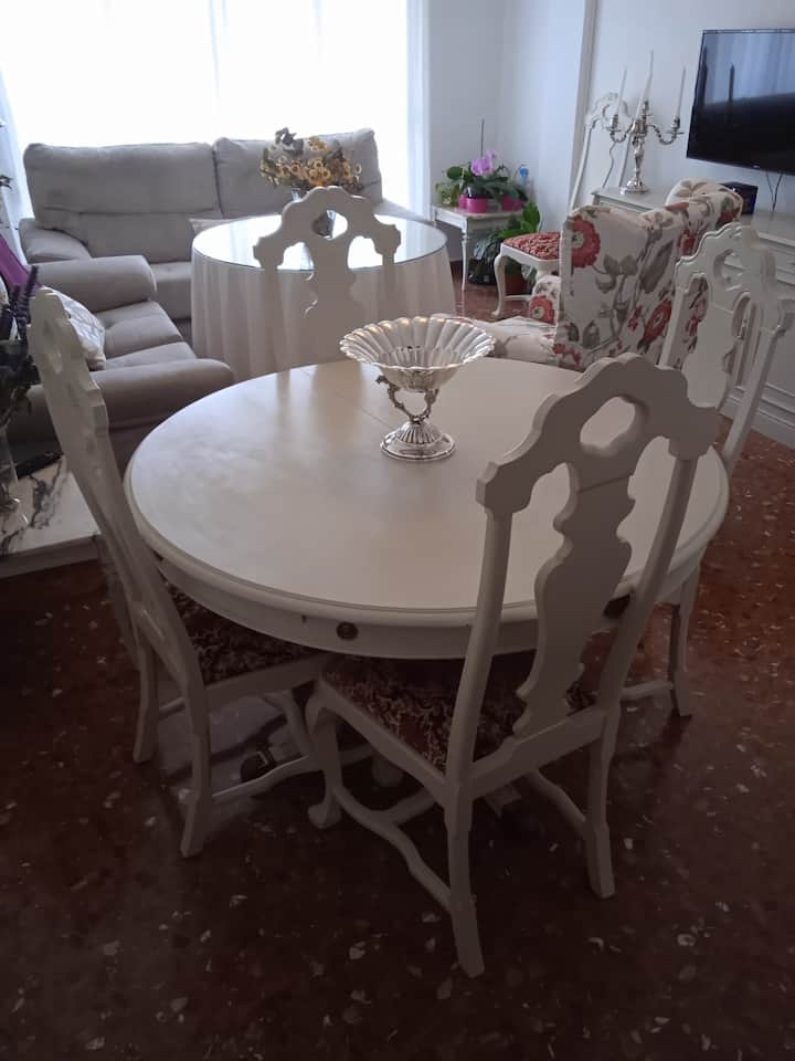 Habitación Luminosa En El Centro De Badajoz - Badajoz