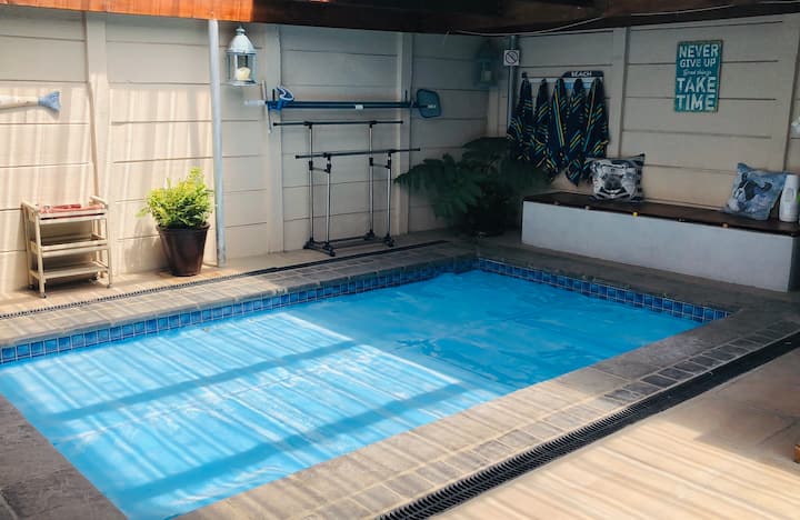 Salty Kisses - Self Catering Cottage - Cape Town