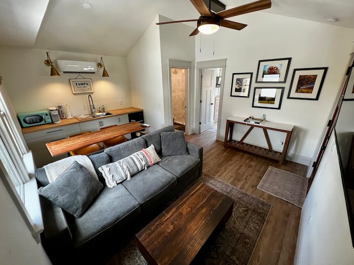 Private King 1-br Guest Suite In Prime Hyde Park - Tampa, FL