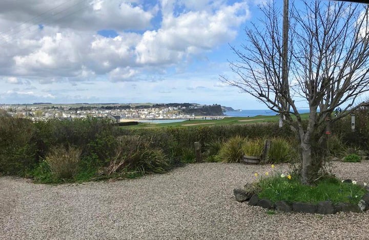 Large Family Friendly House, Sea View, Ballycastle - Ballycastle