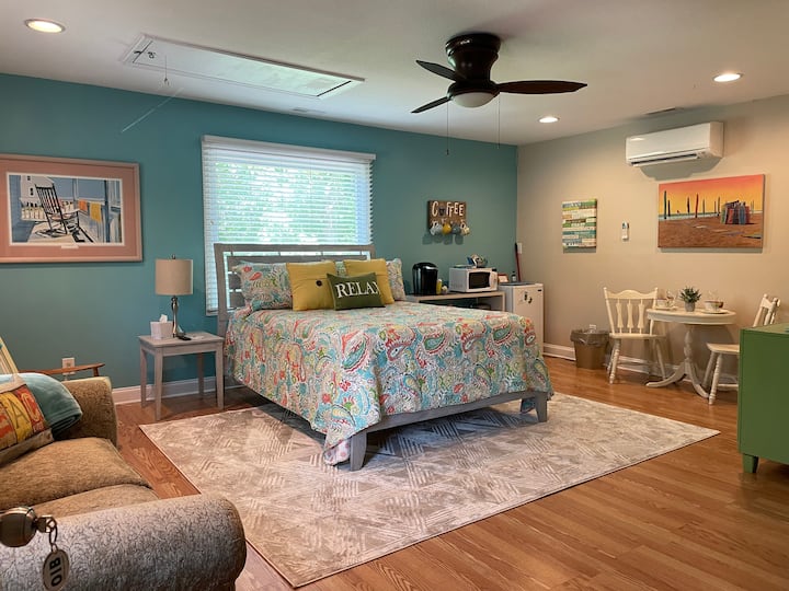 Spacious Private Getaway For Two. - Sunset Beach, NC