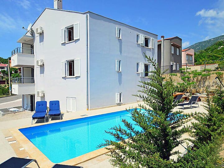 Villa " Sunny"- Apt. - 101 - Karlobag