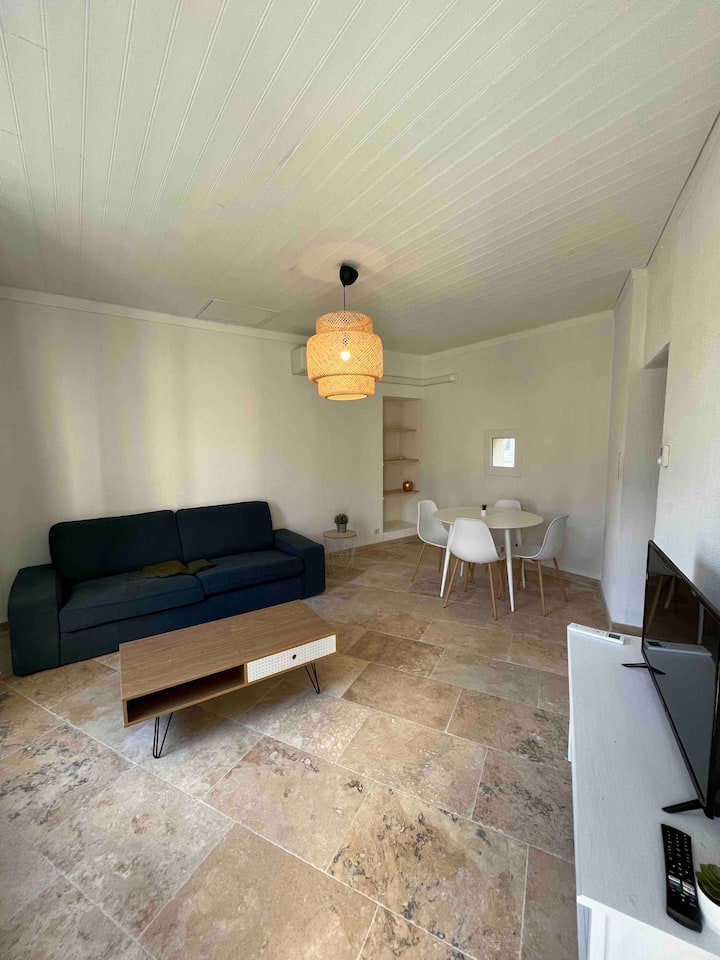 Tarascon : Superbe Appartement Calme Et Bien Placé - Tarascon