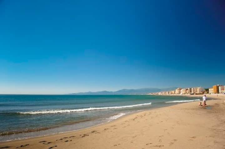 Appartement Rés. Les Coraux, Ac Piscine Et Parking - Canet-en-Roussillon