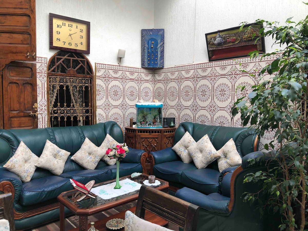 Riad moderno en la medina solo para mujeres - Casas en alquiler en ...