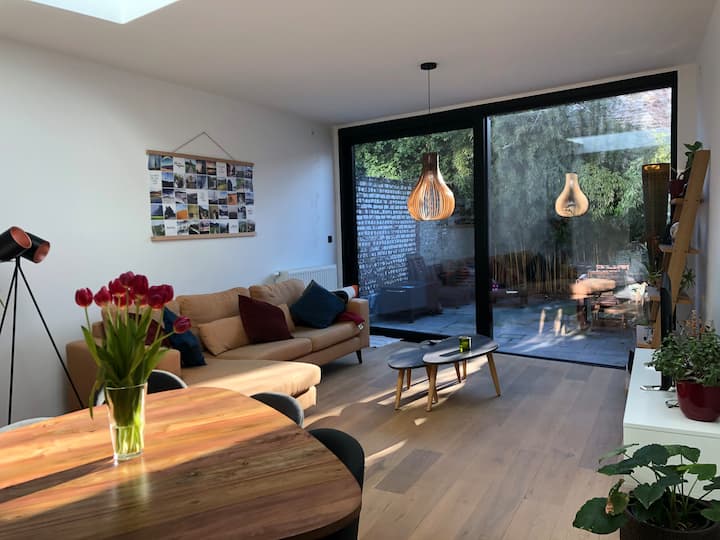 Ruim Appartement Met Terras (Incl. Lieve Kat) - Gante