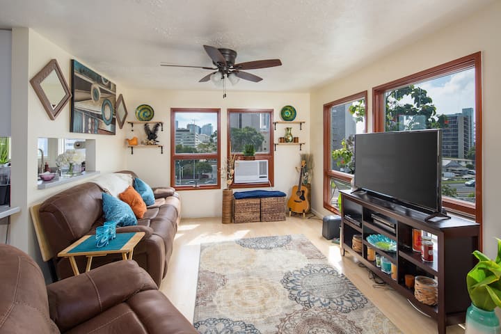 1 Bd/1 Bath Hnl Apt W/garage & Laundry - Honolulu, HI