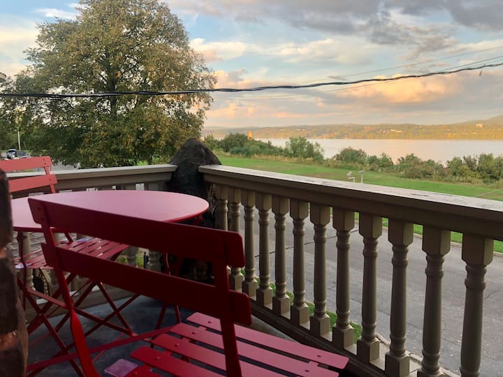 Hudson River Retreat - Newburgh, NY