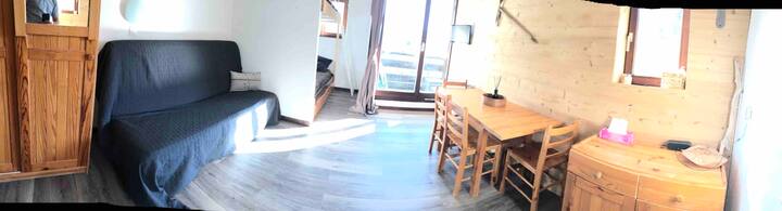 Appartement 4/6 Pers , Vue Sur Le Mont Charvin. - Manigod