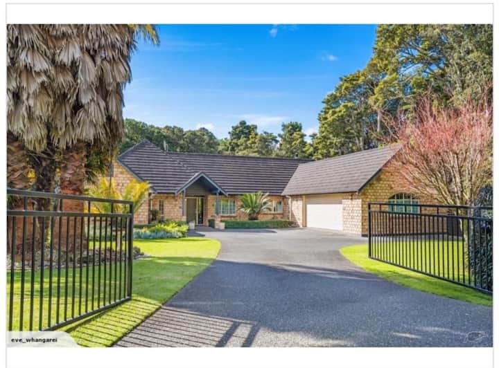 N.z County Home - Whangārei