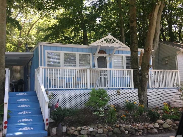 Walk To Beach In Wine Country On Northfork - Wildwood State Park, Wading River