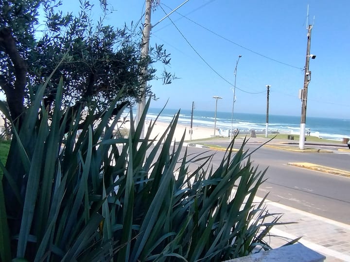 Apartamento Beira Mar Com Piscina - Torres