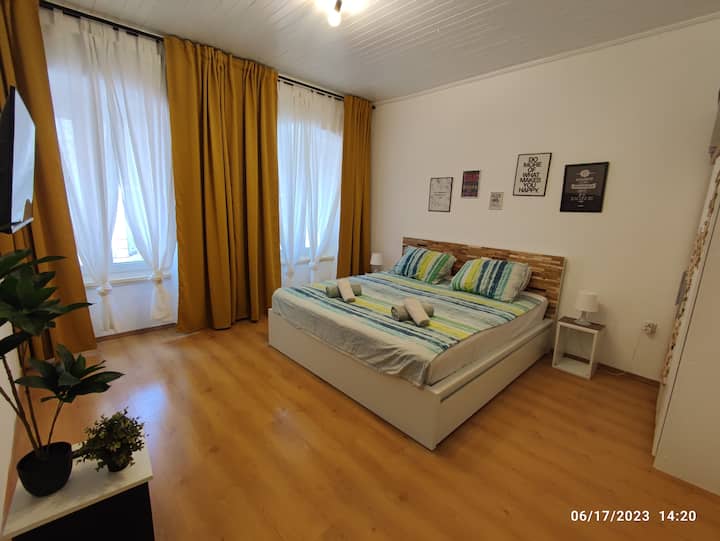 App In Center Of Pula, Pet Friendly - Pula