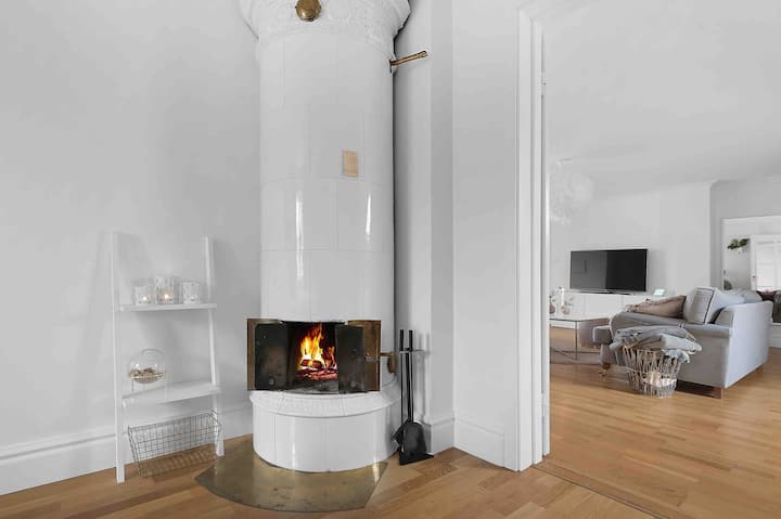 Uthyrningslägenhet I Sekelskiftsvilla - Järfälla
