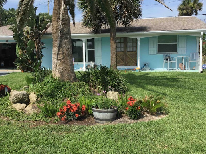 Friendly Circle By The Beach - Ormond Beach, FL