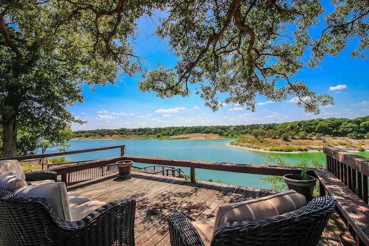 Morgan's Point Resort Holiday Rentals & Homes - Texas, United States ...